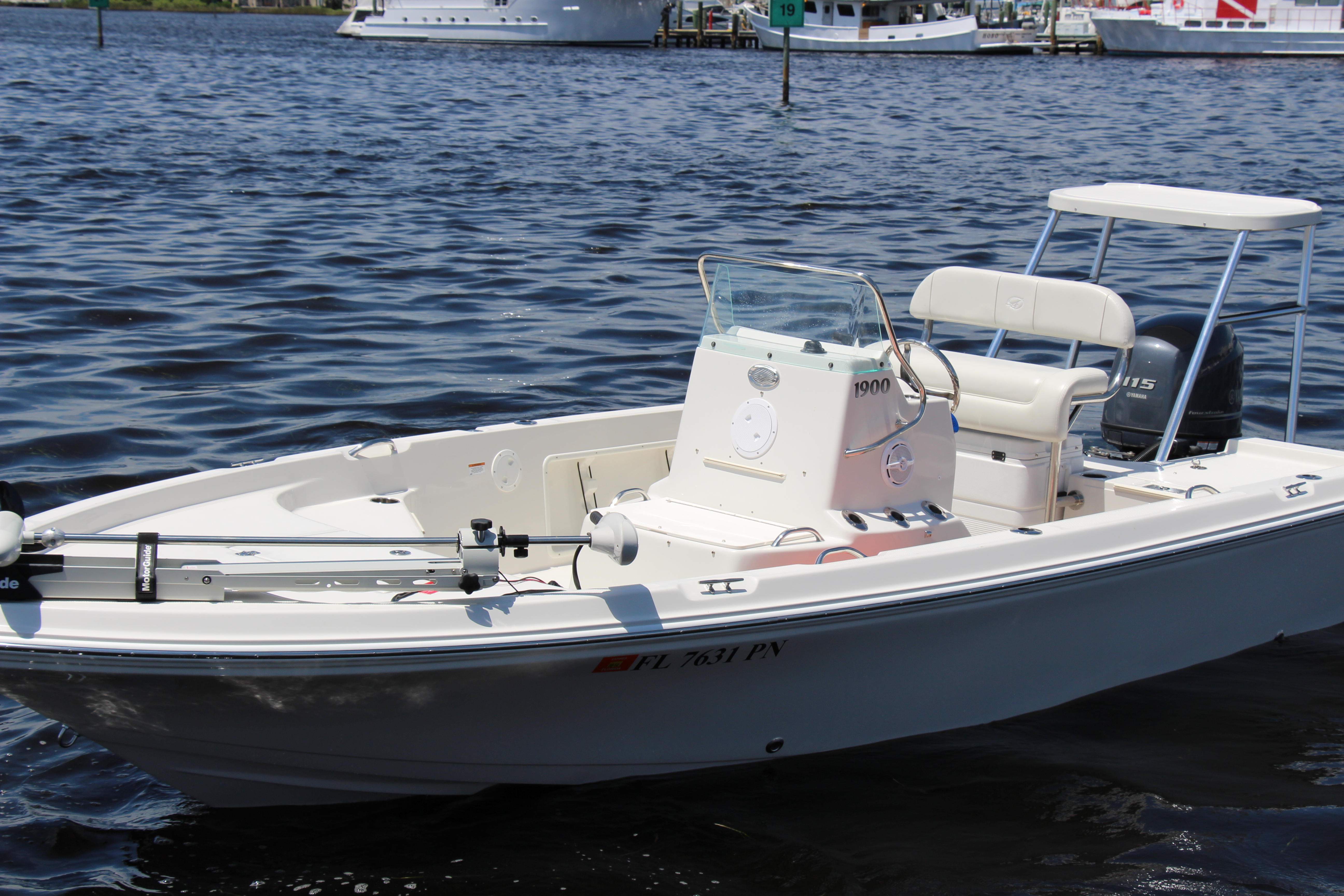 The Legacy Fleet | 21' Bay Boats
